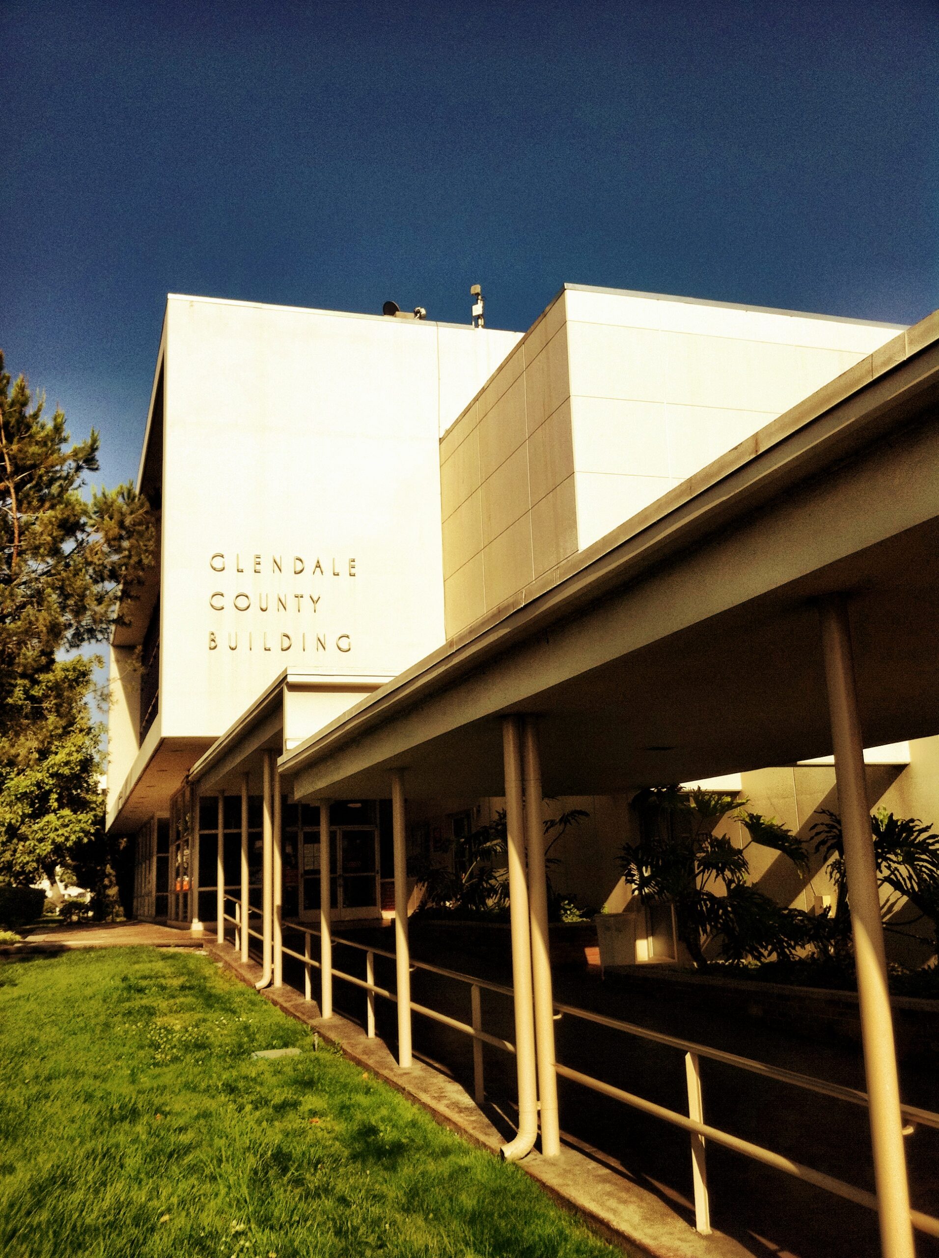 Glendale County Building - LA Conservancy