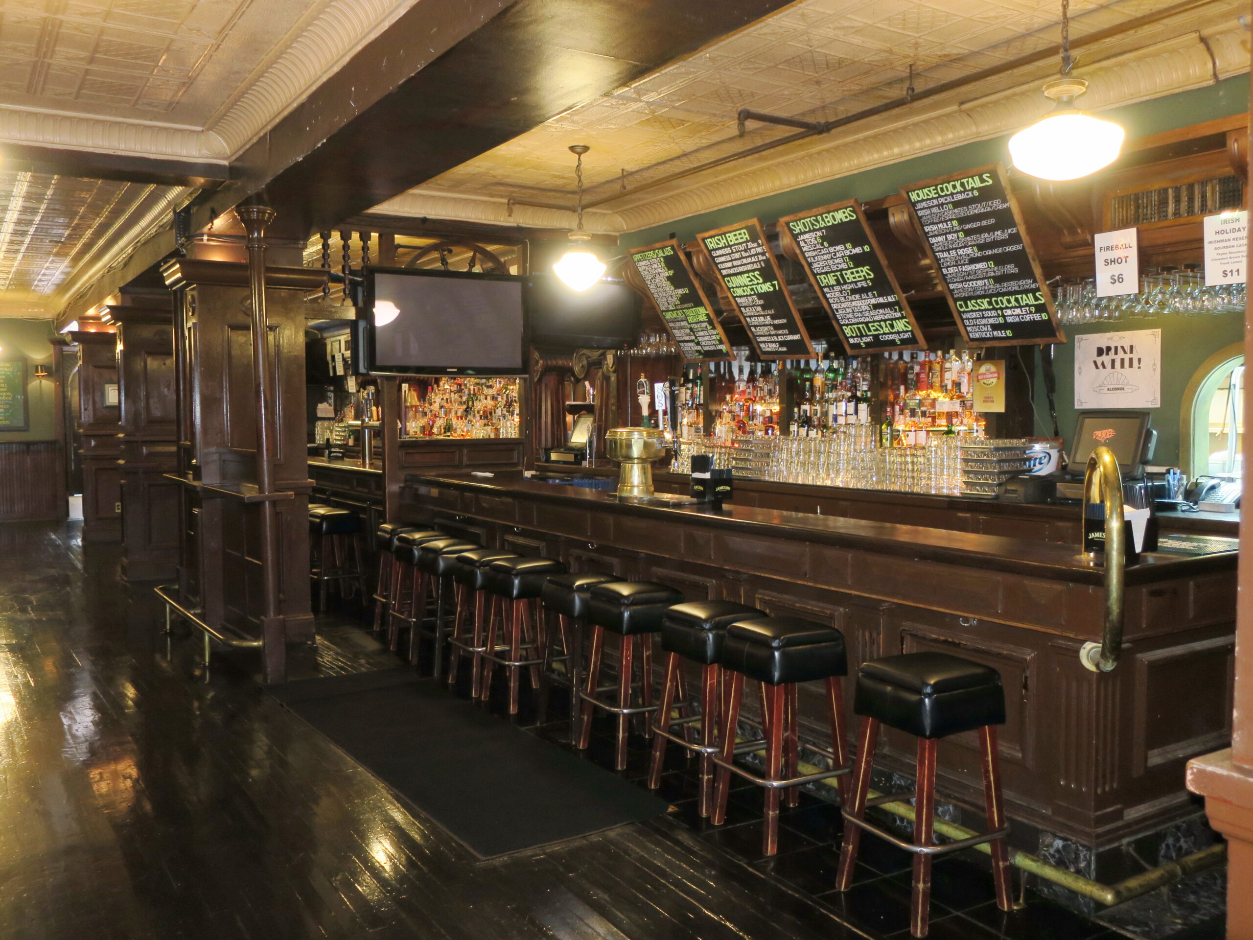 Casey’s Irish Pub - LA Conservancy