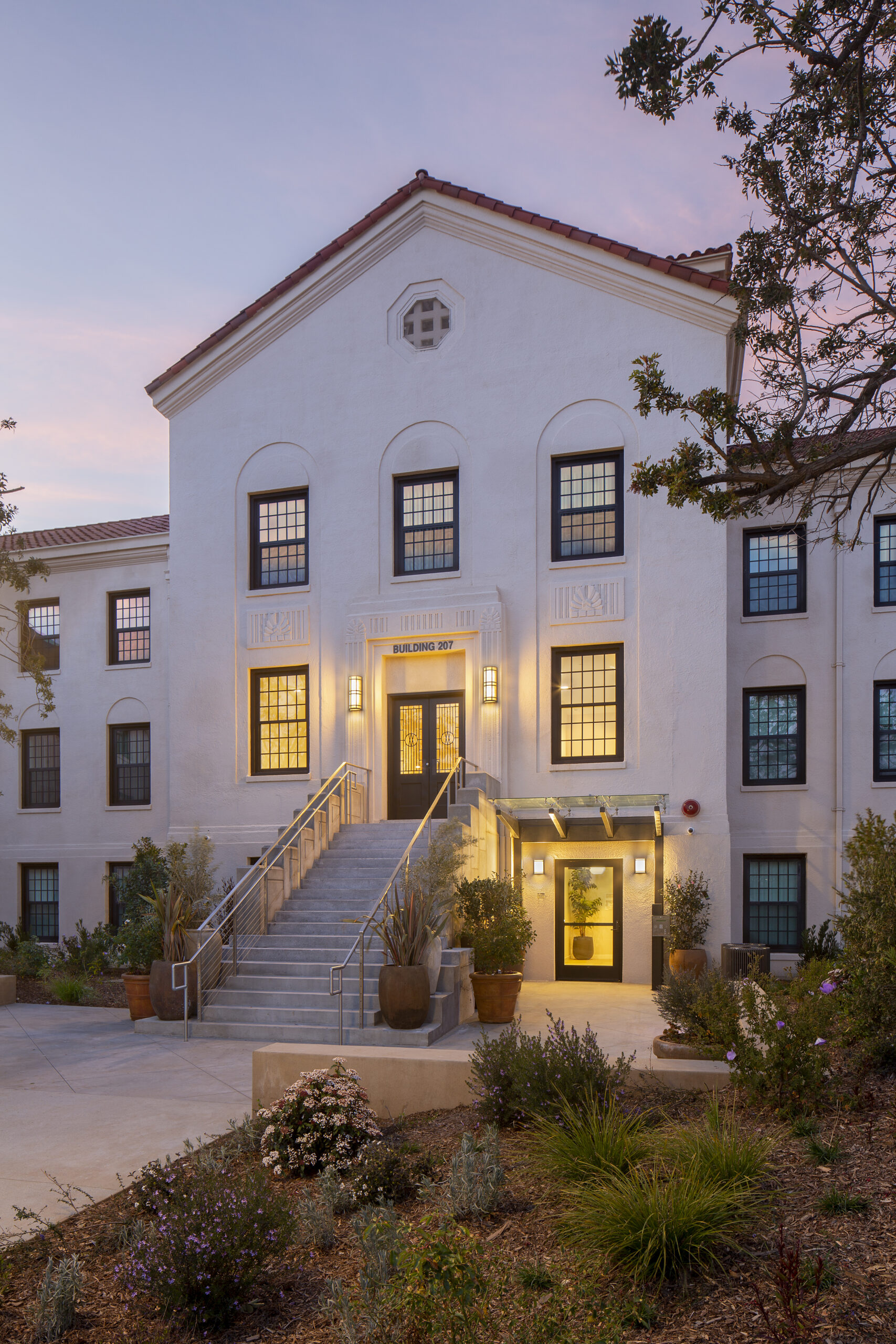 Veterans Affairs (VA) West Los Angeles Campus Building 207 - LA Conservancy